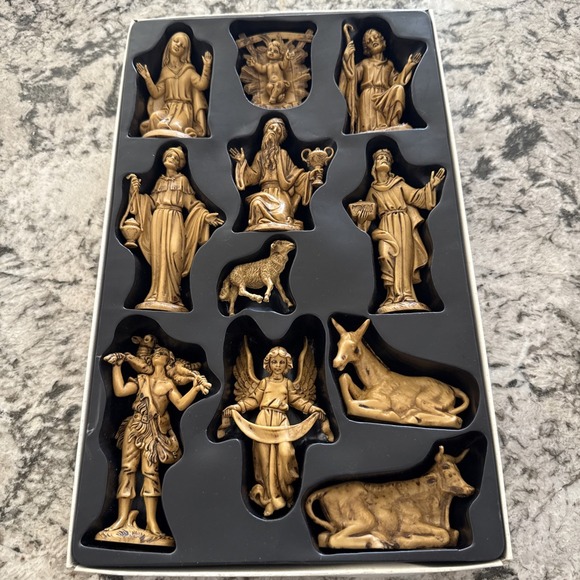 The Unbranded Brand | Holiday | Vintage 1 Pc Nativity Set Woriginal Box ...